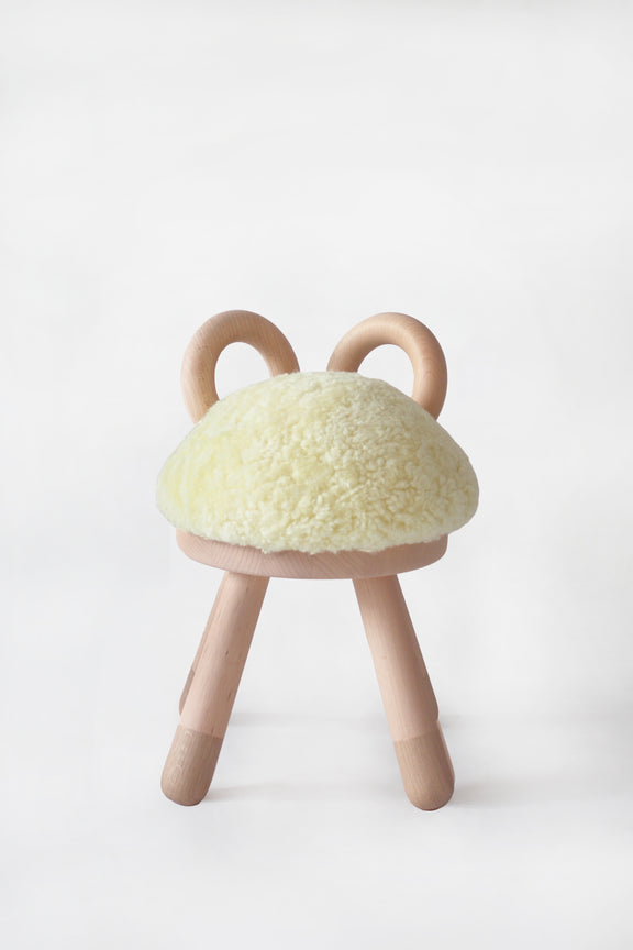 Sheep Chair with tailored lambskin – EO